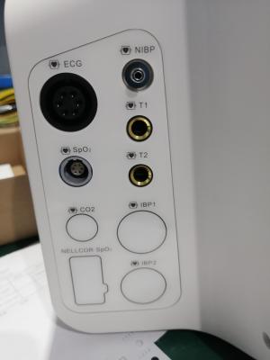 Cina Monitor di grado ospedaliero attrezzature dell'ambulanza ospedaliera paziente cardiaco monitor di segni vitali in vendita