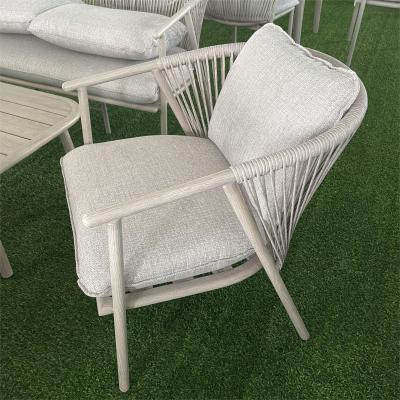 Cina Mobili da giardino per esterni Divano in rattan in alluminio con tavolo da caffè di lusso in vendita