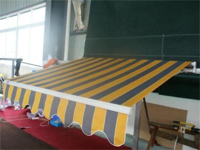 Cina Canopy di giardino in alluminio Terrazzo ombroso Balcone retrattile Tollo 5.5*3m Esterno in vendita