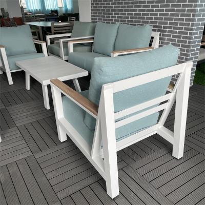 Cina Mobili da giardino all'aperto Divano di rattan in alluminio Set per tavolo da tè Bistro cena in vendita