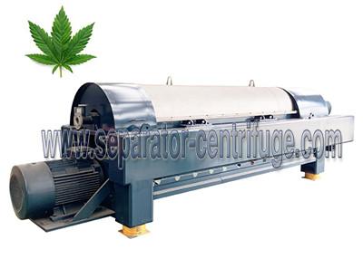 Cina Centrifuga orizzontale del decantatore di alta serie efficiente di LWF per estrazione dell'olio di CBD in vendita