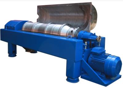 China Convenient Operate Large Capacity 3 Phase Centrifuge Made in China for sale