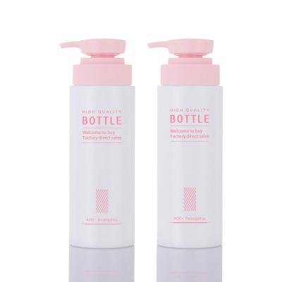 China Garrafa de loção cosmética de 500 ml Plásticos PET Geleia branca fosca Marca própria personalizada à venda