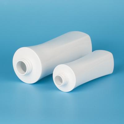 Cina Flacone per lozione in plastica per lavaggio del corpo con shampoo vuoto personalizzato con spruzzatore a pompa in vendita