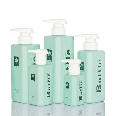 Cina Dispenser di shampoo Bottiglia di PETG per lozione vuota colorata con pompa in vendita