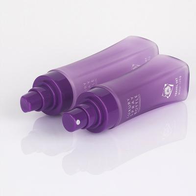 Cina Bottiglia cosmetica porpora dello spruzzo, bottiglia vuota senz'aria di lusso 200ml dello spruzzo in vendita