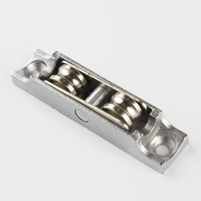 Cina Materiale di ruota di ferro Pulley a rulli a scanalatura a doppio metallo per finestre scorrevoli UPVC durevoli in vendita