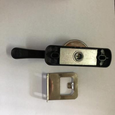 中国 uPVC スライドドアと窓の機能改善のためのアルミ・クレアセントロック 販売のため