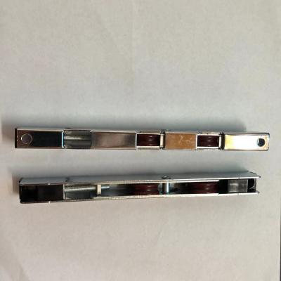 Cina 12 mm di larghezza In acciaio inossidabile Ramma porta scorrevole Roller con POM Pulley capacità di carico in vendita