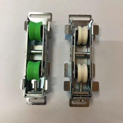Cina Porta scorrevole in lega di alluminio con portamento a scanalatura V con vetro a rulli in UPVC di design moderno in vendita