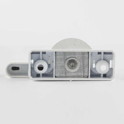 China Conveniente cerradura de media luna con mango diagonal para ventanas corredizas en perfiles de UPVC y aluminio en venta