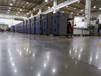 China câmara do teste da temperatura do alto e baixo 42L com o Φ50mm*1 situado em cada lado à venda