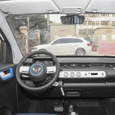 China Sleek 4 zitplaatsen Mini EV auto's aangedreven Wuling Hongguang voertuigen Te koop