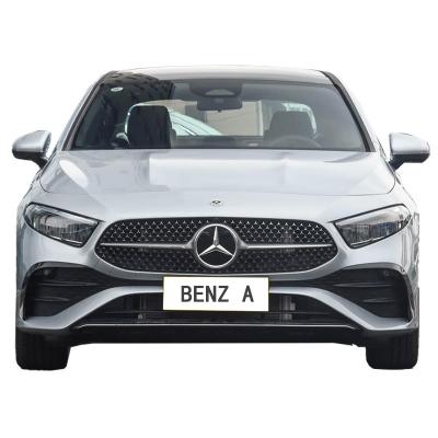Cina 2024 Veicolo a combustibile nuovo di moda 200 L Mercedes Benz Classe A Auto usata Per Mercedes Benz in vendita