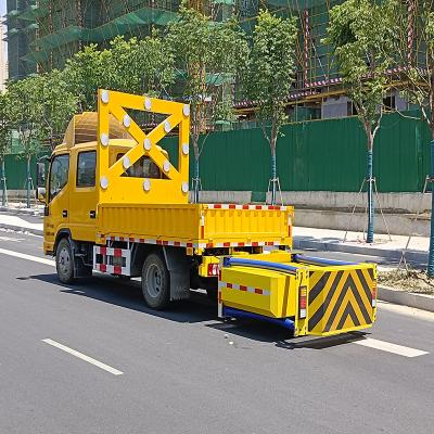 中国 70Kハイウェーの道路管理のためのトラックによって取付けられる交通影響の衝突の減衰器 販売のため