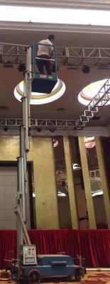 Cina Piattaforma di lavoro aerea di sollevamento di mastello verticale di mastello di sollevamento di manlift in vendita