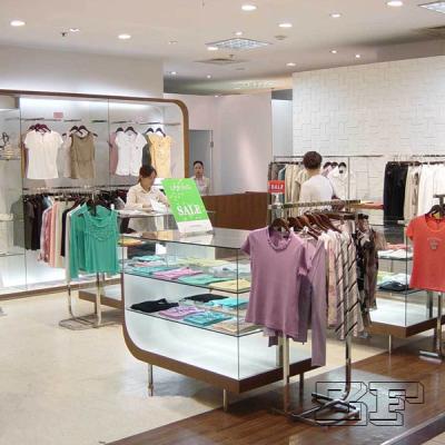 China Luxury Clothing Shop Display Design for sale
