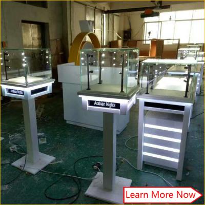 China Top quality wooden tempered glass jewelry cases and displays for sale