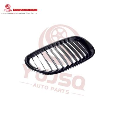 Cina Griglia anteriore in materiale ABS OEM per BMW Serie 5 E60 LCI 2008 in vendita