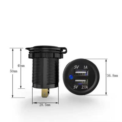 Cina 2 pacchetti 12V 24V IP65 Waterproof Auto USB Charger Doppio caricabatterie USB in vendita