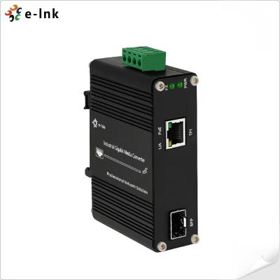 Chine Convertisseur de médias de Mini Industrial PoE 100 1000BASE-X SFP à 10 100 1000BASE-T 30W à vendre