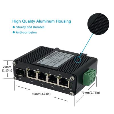 Cina Mini Fiber Ethernet Switch 4 Port 10/100/1000T 802.3at a 1-Port SFP Uplink Gigabit PoE Switch in vendita