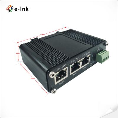 Cina Splitter Gigabit Ethernet PoE con uscita 12VDC, design Plug-and-Play con IEEE802.3at in vendita