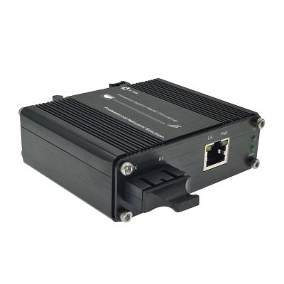 China Industrial Gigabit Media Converter PoE+ 30W DIN Rail Mount zu verkaufen