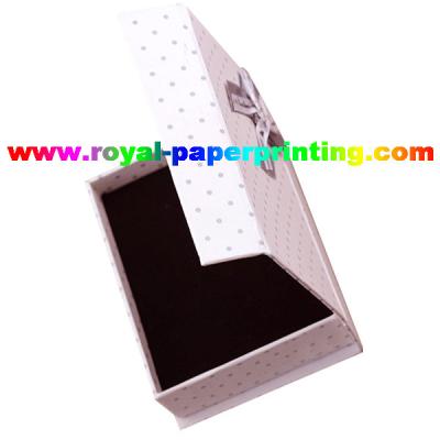 China high quality customize luxury cosmetic / jewelry paper box printing for sale