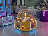 China 4 People Candy Arcade Machine Capsule Toy Game Machine Customizable for sale