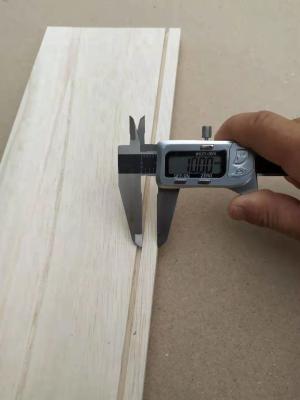 Cina Moderno design Stile di pino cassetti laterali con -Made chip di legno di pino in vendita