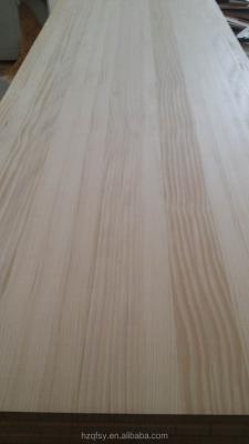 Cina Tavola di legno di pino massello personalizzabile con stile di design tradizionale e grado di legno AB in vendita