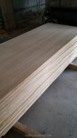 China Customizable Solid Pine Wood Board with Moisture Content 8-12% and Natural Texture for sale
