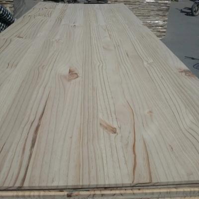 Cina Tavola di legno di pino massello personalizzabile con consistenza naturale e colla ambientale E0/E1 in vendita