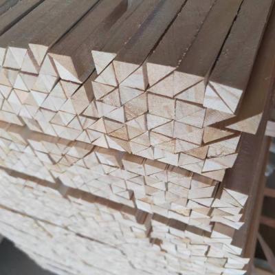 Cina 11 mm x 11 mm di legno, scarpone di paolownia, triangolo, strisce di legno con tenore di umidità dell'8%-12% in vendita