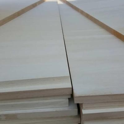 Cina Dimensioni personalizzate Tavola comune a dita di legno Paulownia con legno massello in colore naturale in vendita