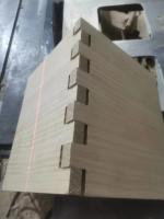 China Customized Size Natural/Bleached Honeycomb Box Pine Board Beehive Box with Four Frames for sale