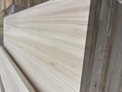 Cina Tavolo da tavolo in legno di taglia personalizzata con pannello di paolownia sbiancato e taglia 2440x1220 o 1200x600 in vendita