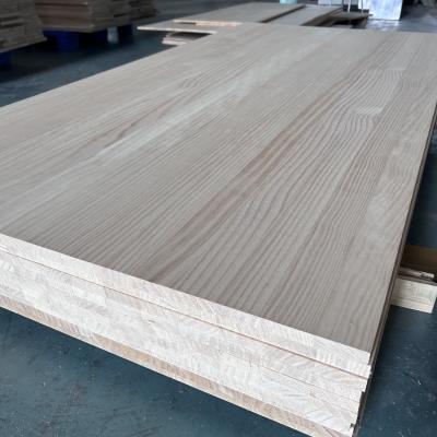 Cina Finger Joint Board Pannello di legno di pino con E0 E1 Colla ambientale 2440x1220mm in vendita