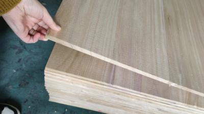 Cina Legno massello Strisci di legno non finito Legno per la casa Oficina Capacità di soluzione di progetto in vendita
