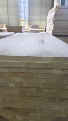 Cina Legno massello Strisci di legno non finito Legno per la casa Oficina Capacità di soluzione di progetto in vendita