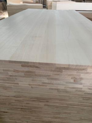 China 18 mm Tabuleiro de madeira maciça de abóbora para painéis de design personalizados 100-1220 mm Largura Populus spp à venda
