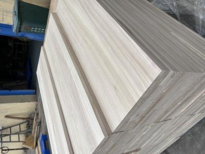 Cina Pannelli di paolownia su misura Legno di paolownia massello in vendita