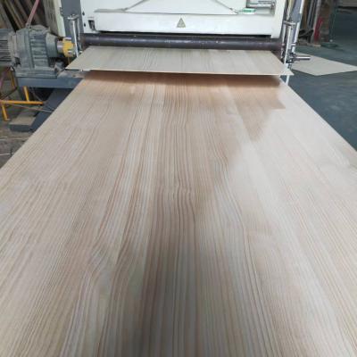 Cina Stile di progettazione tradizionale 5 mm pannello di legno massello Tavolo di pino per soluzioni di progetto personalizzate in vendita