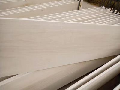 Cina Contenuto di umidità 8%-12% Legno di paolownia finito per soluzioni totali in vendita