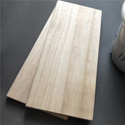 Cina Legno di pioppo di paolownia piantato per i lati dei cassetti con pezzi di ricambio in vendita
