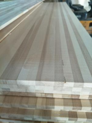 Cina Spessore personalizzato di legno massello di base di legno di paolownia legno snowboard 1500x460x12mm per standard in vendita