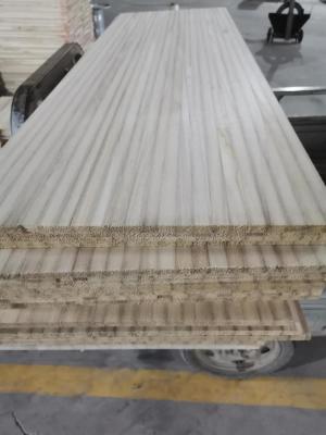 China Tabla de madera sólida de núcleo de paulownia para esquí y tabla de surf tamaño personalizado en venta