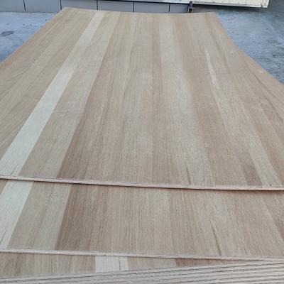 Cina Pannelli di rivestimento in quercia bianca in legno massello in vendita