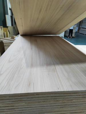 Cina Tavola per mobili a due strati con legno di paolownia e pannelli di legno a alta densità a più strati in vendita
